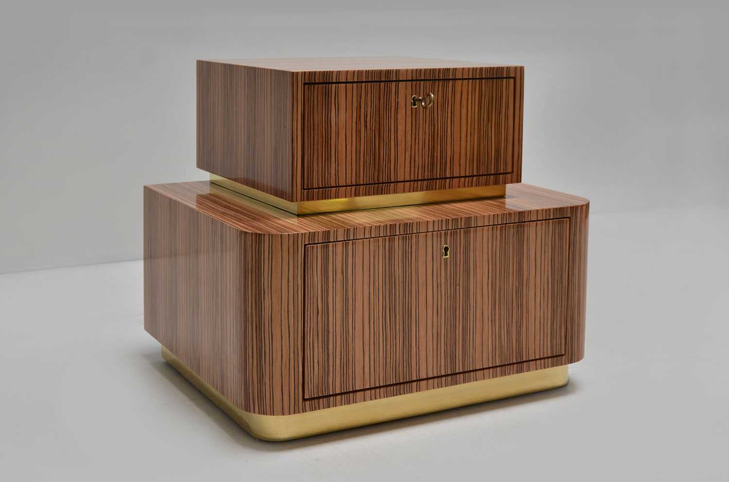 Scocci | Zebra Nightstand